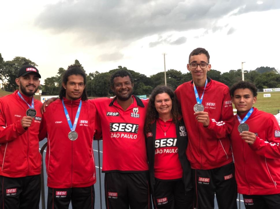 SESI - Santo André - Felipe Bardi conquista três ouros e é eleito o ...